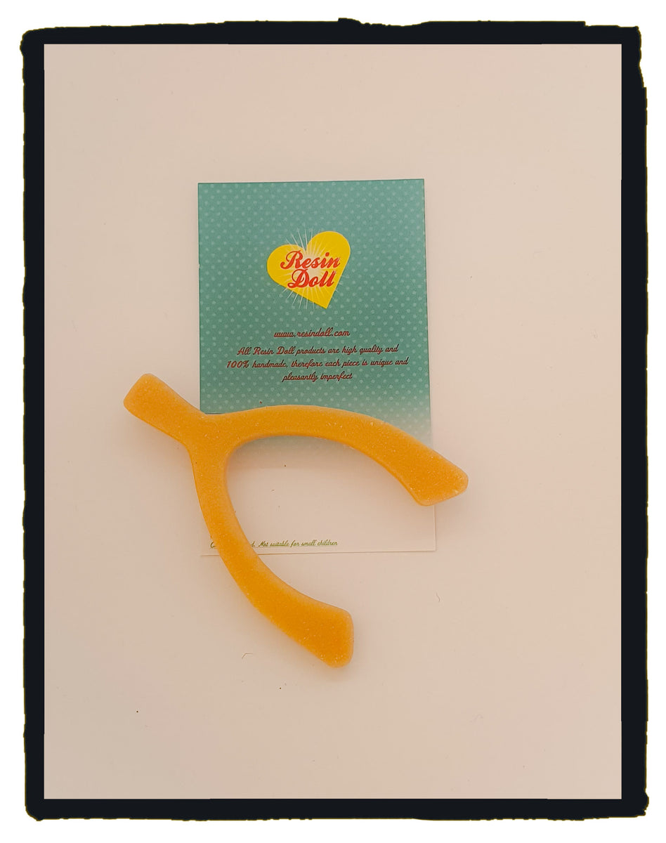 Wishbone Brooch – Resin Doll